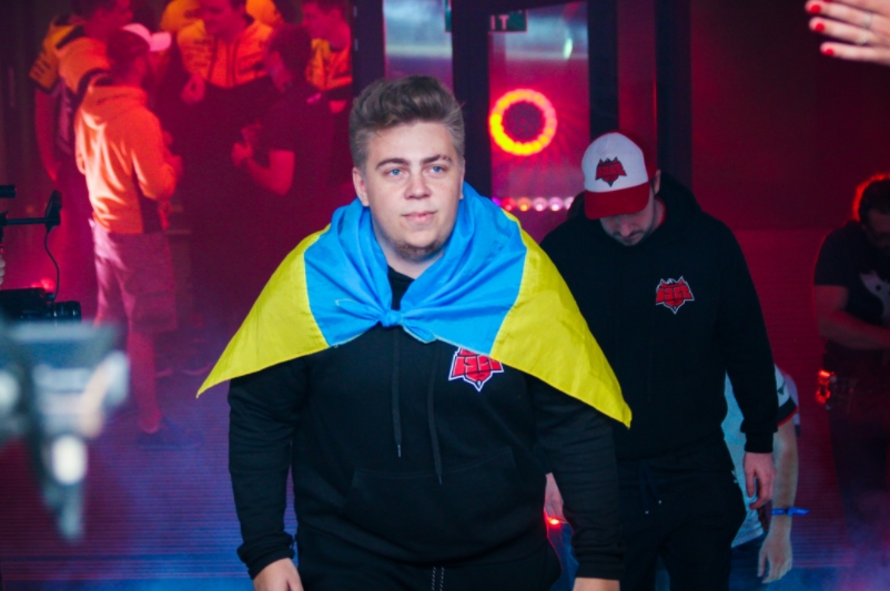Bondik retorna ao time principal da HellRaisers | DRAFT5 - Notícias e ...