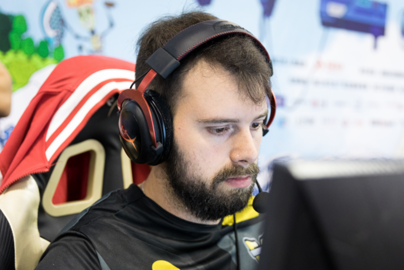 Team One perde para MVP PK e terá de vencer última rodada para se classificar na WESG | DRAFT5 ...