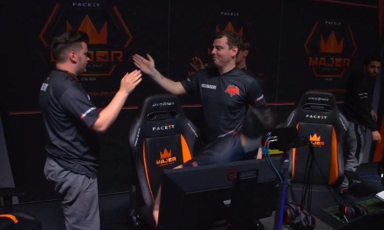 HellRaisers e pro100 garantem vaga nos playoffs do CIS Minor para o ...