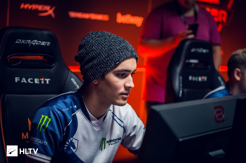 Liquid domina completamente a partida e vence OpTic em sua estreia no ...