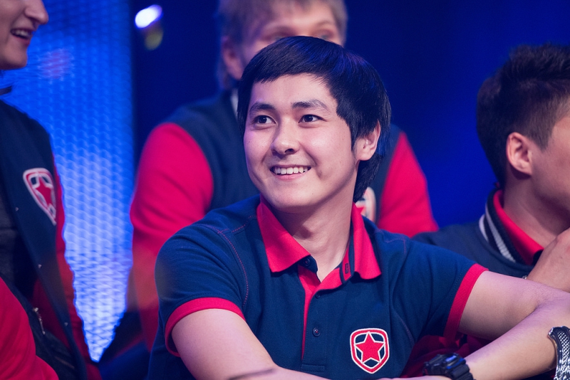 Gambit coloca HObbit na lista de transferências | DRAFT5 - Notícias e ...