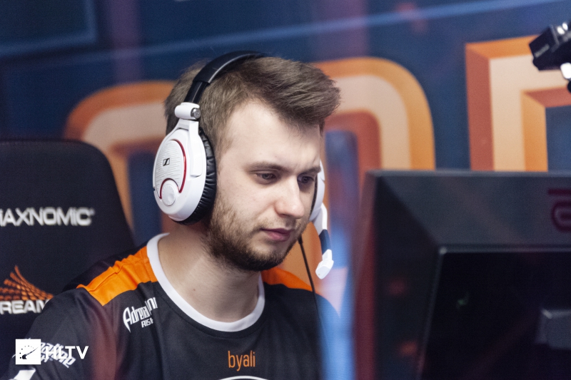 Contrato de byali com Virtus.pro é encerrado | DRAFT5 - Notícias e ...