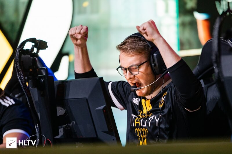 ALEX tem multa de $600 mil dólares e está na mira de FaZe e outros ...