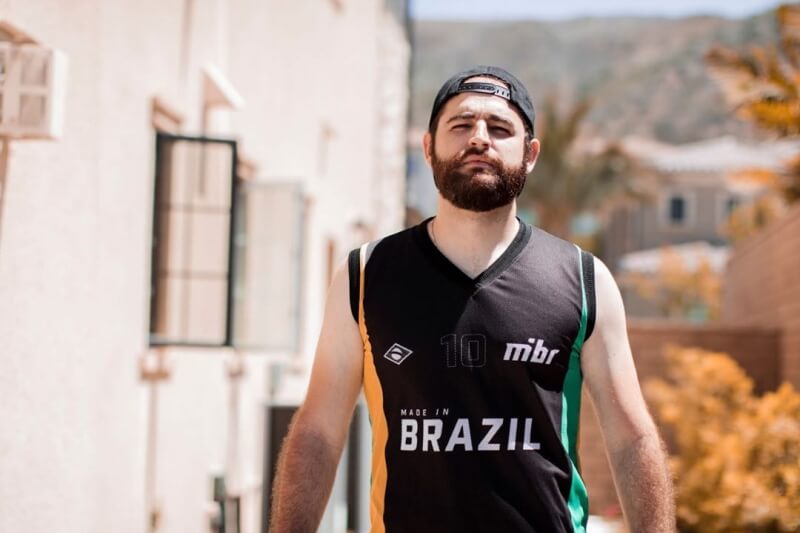 Possíveis times de FalleN vazam em stream; jogador confirma, mas diz ...