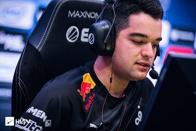 Estreando pela Complexity, JT tem problemas com visto e não viaja com ...