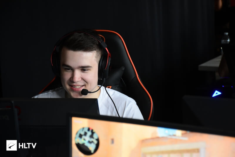 Vanity, ex-Chaos, deixa CS:GO e anuncia ida para o VALORANT | DRAFT5 ...