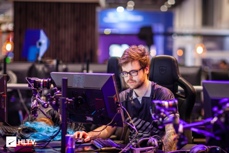 OG oficializa saída de NBK | DRAFT5 - Notícias e Coberturas CS