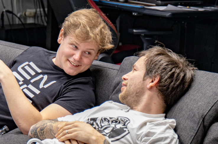 "ZywOo joga pelo time, é incrível como ele consegue ter os mesmos ...