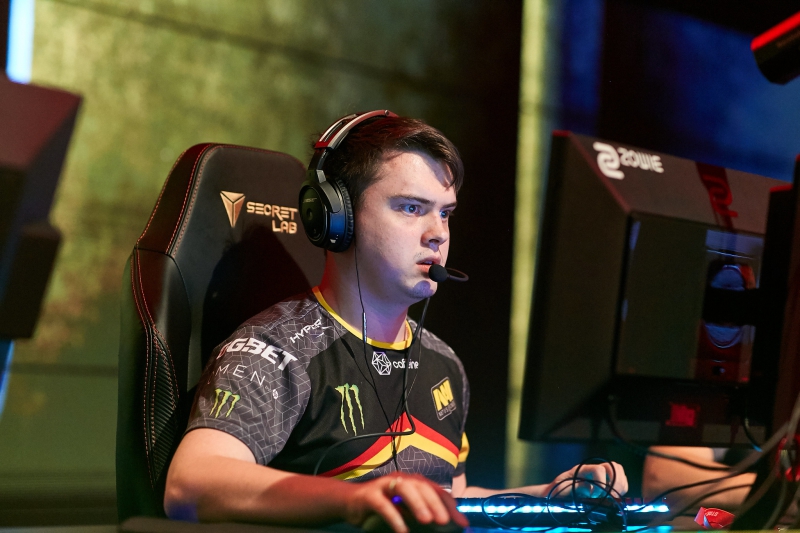 NAVI tentou utilizar electronic como capitão nas partidas inicias da ...