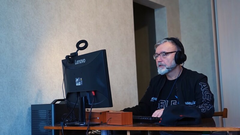 Aposentado de 63 anos diz que jogar CS é mais produtivo do que assistir ...
