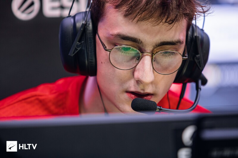 Renegades anuncia retorno de Liazz | DRAFT5 - Notícias e Coberturas CS