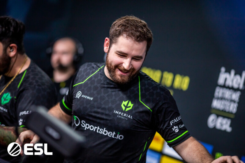 FalleN brinca sobre retorno de device: "Voltou melhor do que todos nós ...