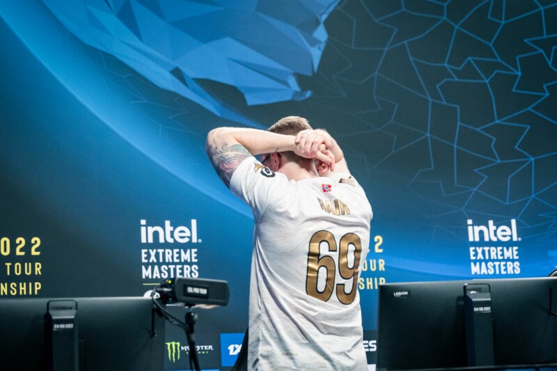 FaZe lança vlog com bastidores da eliminação no IEM Rio Major 2022 ...