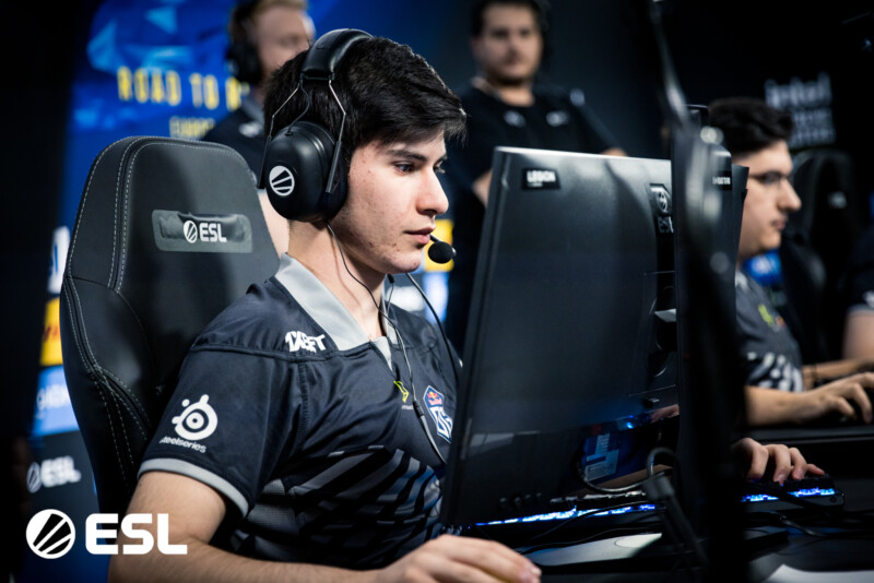 flameZ molotova o campanário diretamente do NIP; veja como fazer ...