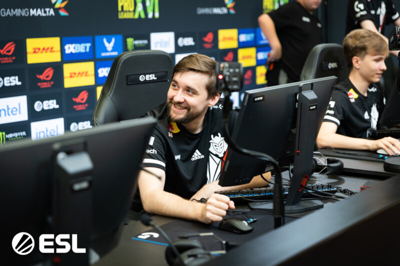 Comunidade debate se HooXi é o melhor capitão da atualidade | DRAFT5 ...