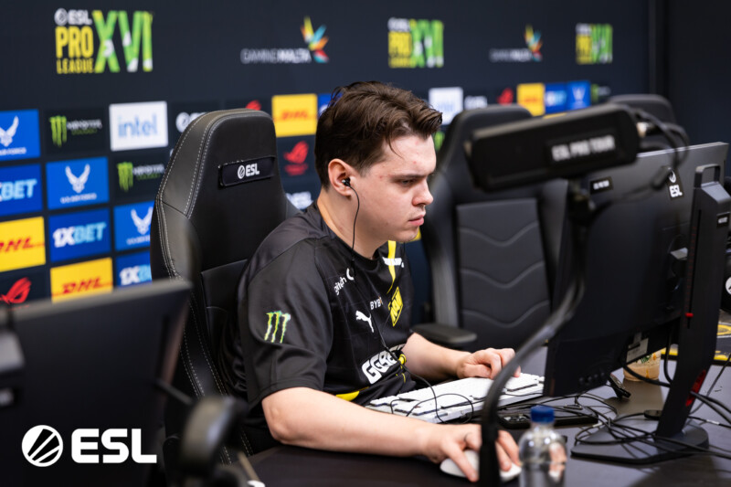 "O electroNic não pode ser capitão da NAVI de jeito nenhum", crava Pimp ...