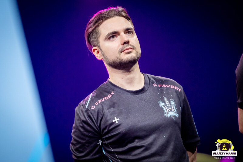 Monte anuncia saída de sdy | DRAFT5 - Notícias e Coberturas CS