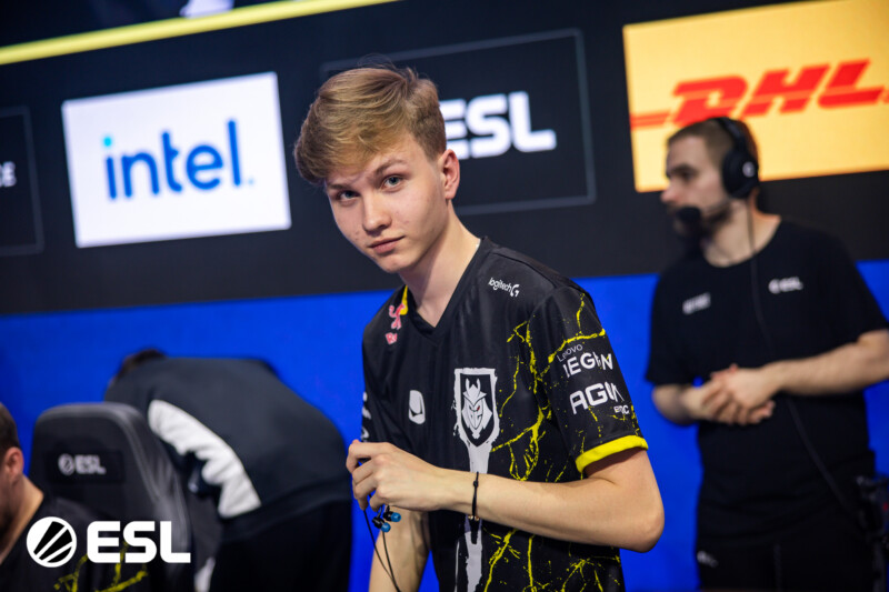 m0NESY faz referência a s1mple em adesivo do Major | DRAFT5 - Notícias e Coberturas CS