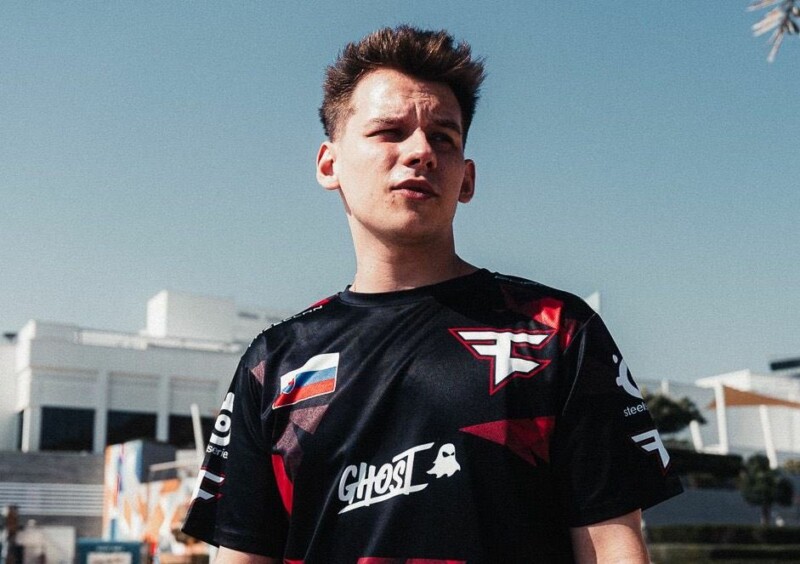 frozen se diz "segunda voz" da FaZe: "Não vim para ficar quieto ...