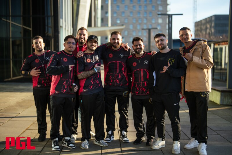 Camisa comemorativa dos 20 anos do FalleN no Counter-Strike está à ...