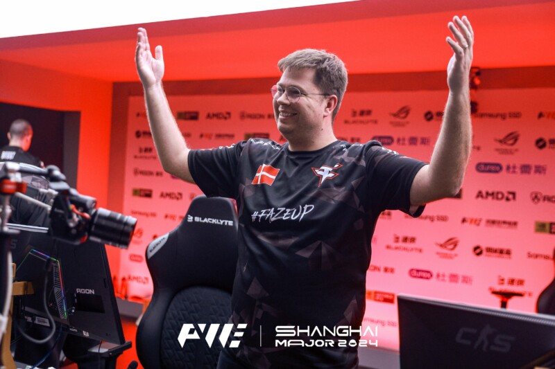 FaZe Clan vira sobre a Vitality para ficar com a última vaga nas ...