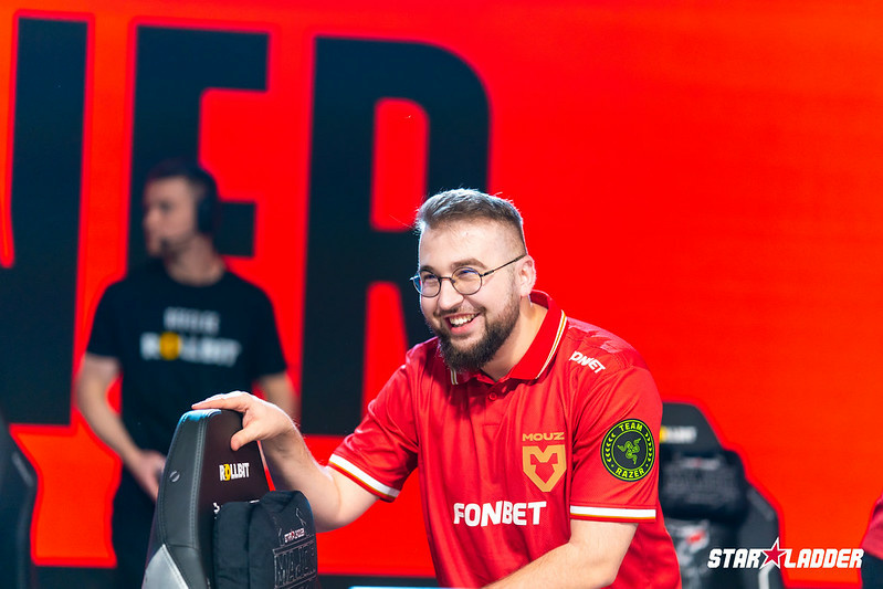 MOUZ garante vaga nos playoffs do Major e joga Falcons para vida ou ...